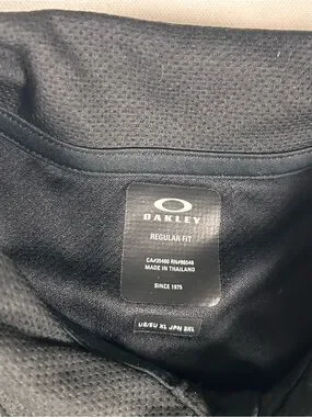 Shirts | Oakley Polo Shirt Mens Xl Black Center Logo Mesh Performance ...